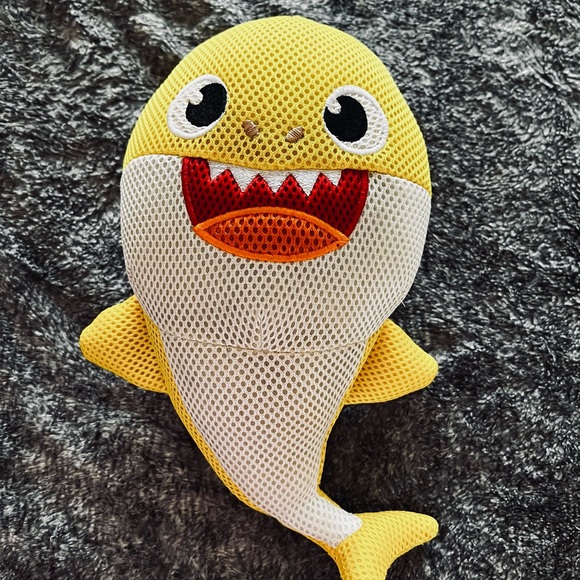 Nickelodeon | Toys | Nickelodeon Pinkfong Yellow Shark Bath Teddy Bear ...